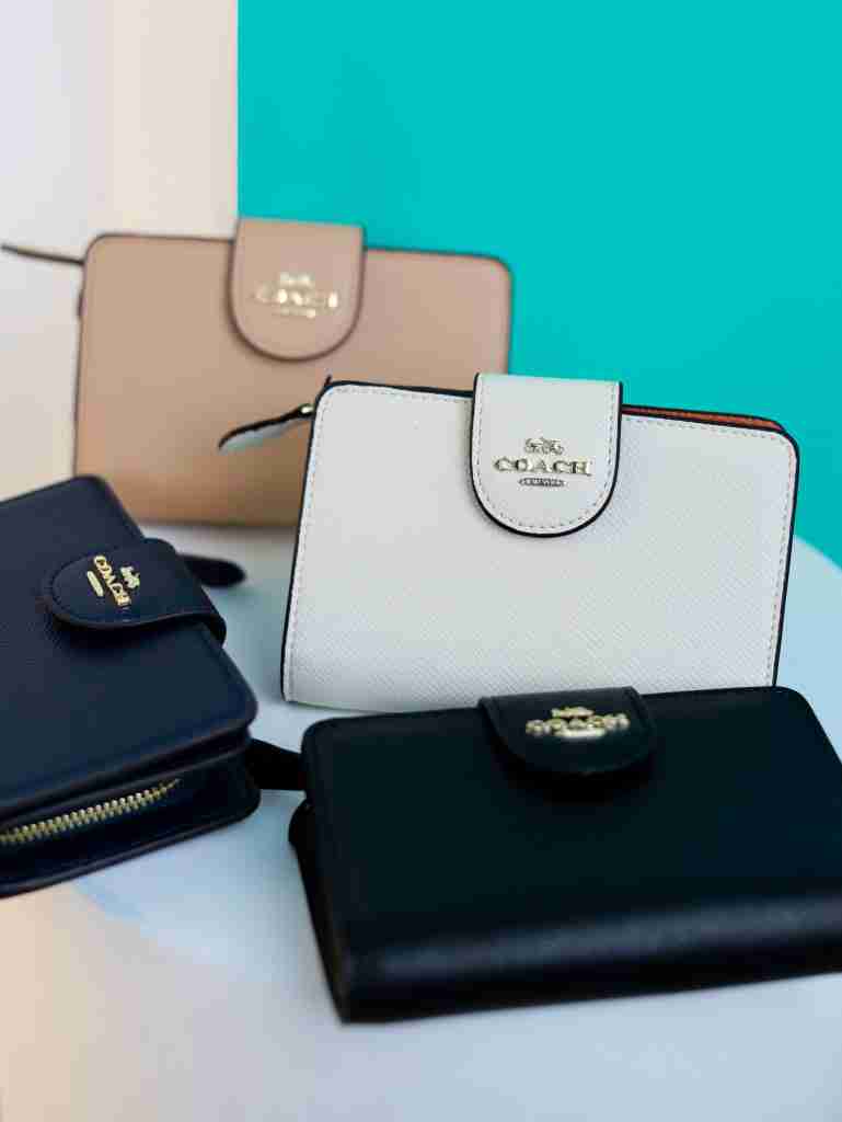 How many handbags is too many? Best number of Bags Needed