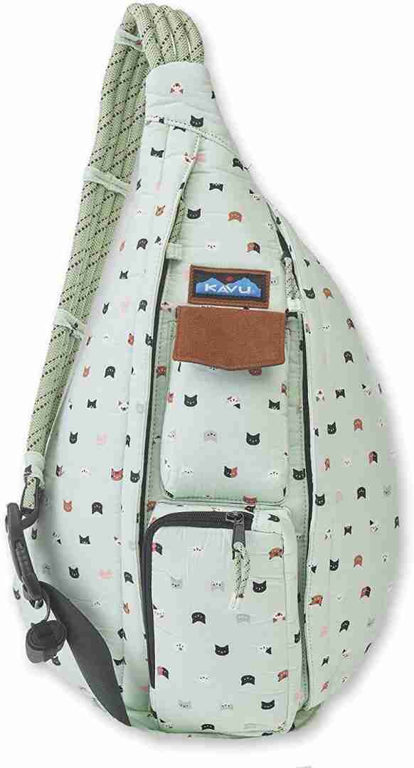 How to Style a Sling Bag? 3 Trending styles for Sling Bags